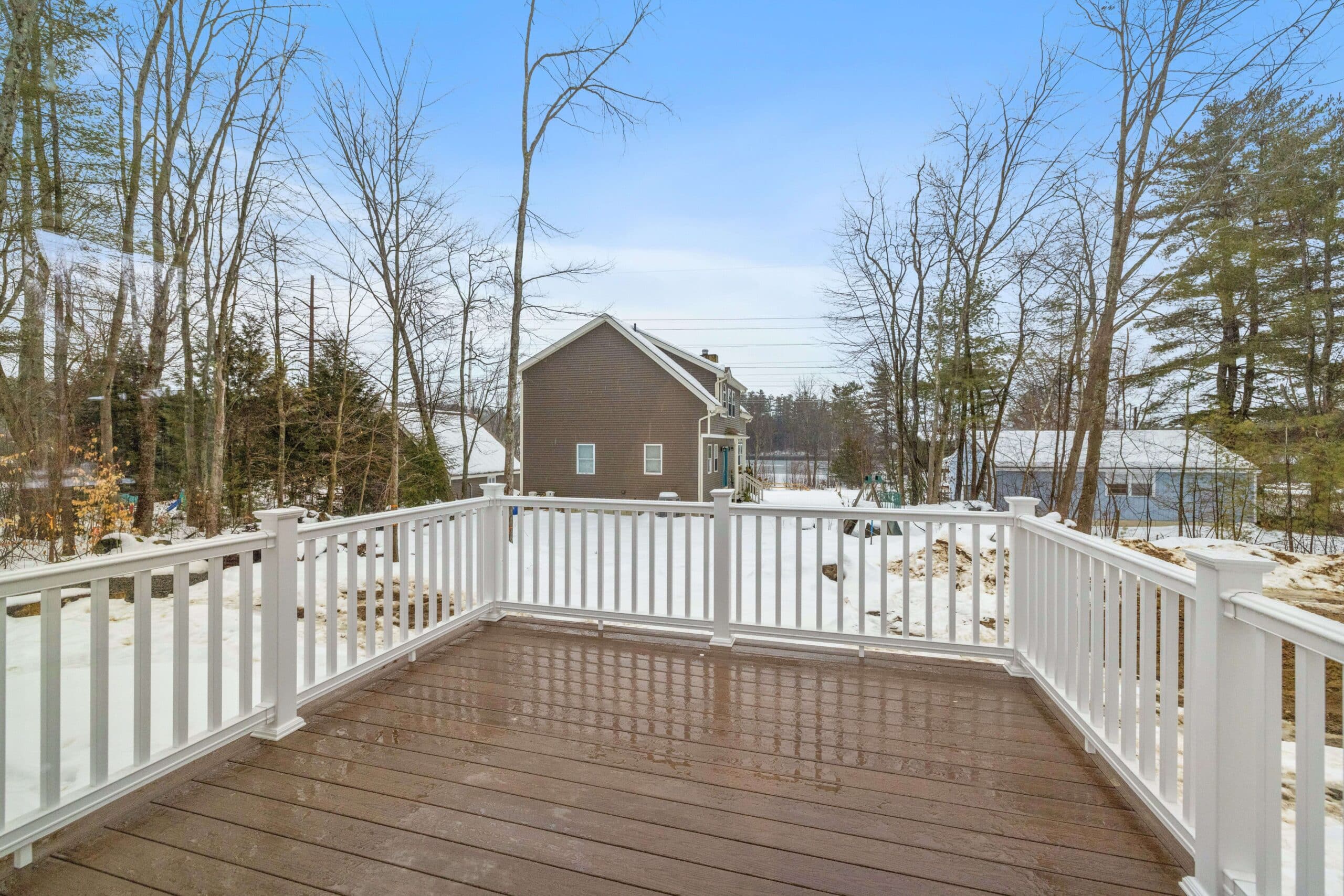 Decking and Railings - Midlakes Sales